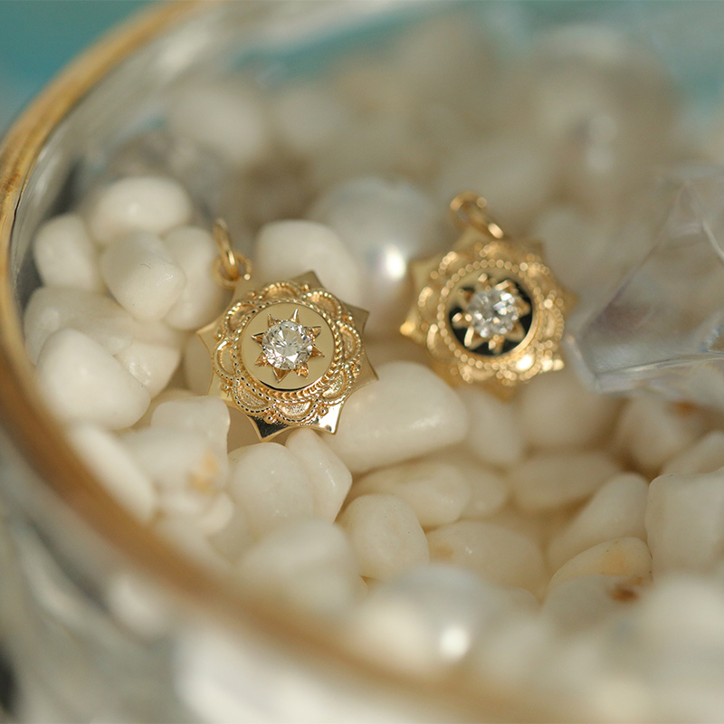 Octagram Golden Pendant Necklace | The Chubby Paw